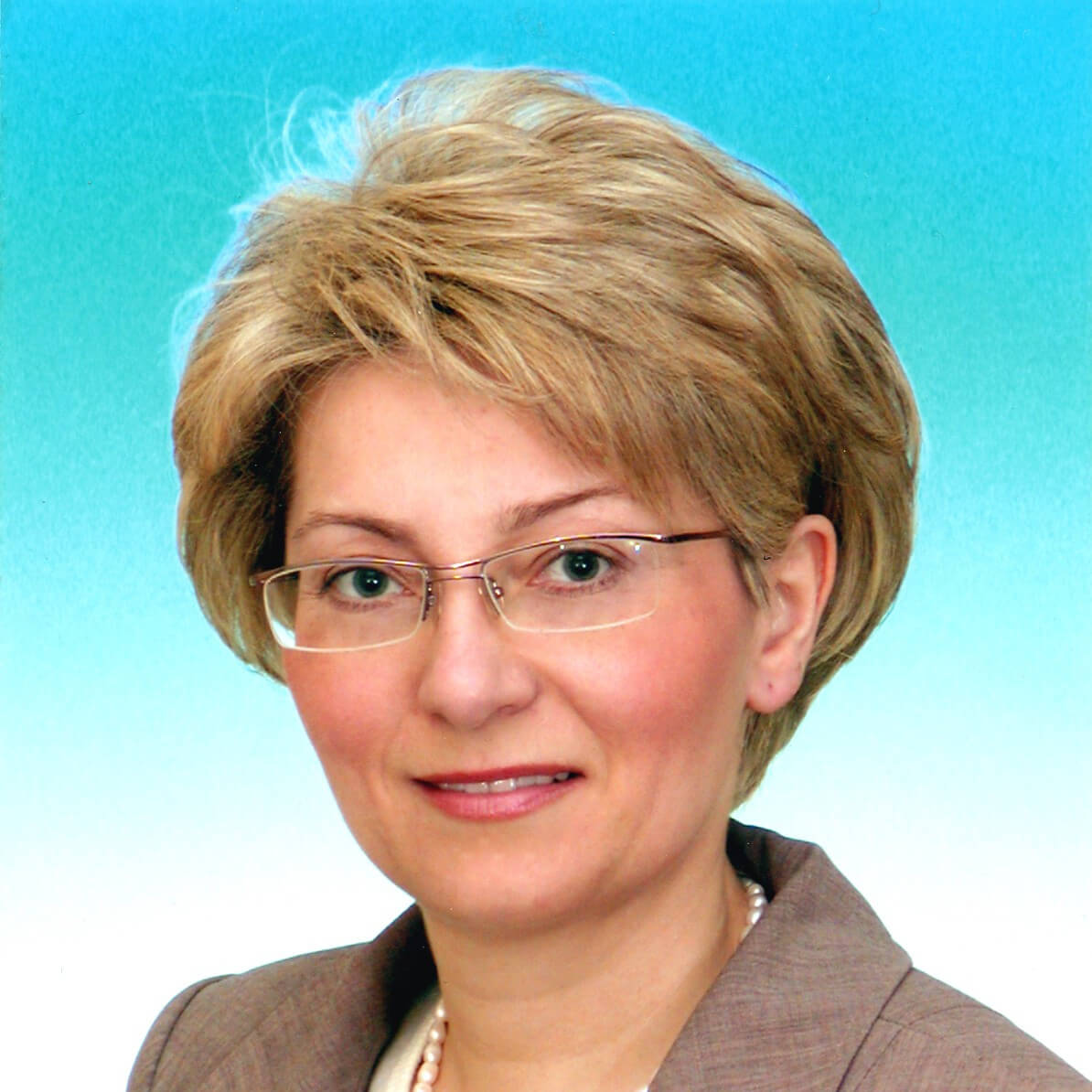 Komitet Naukowy - IADE – Innowacyjna Akademia Dermatologii Estetycznej